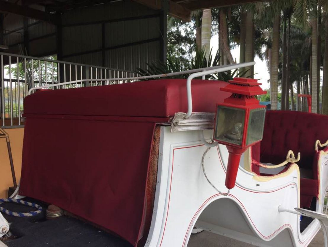 Chalk Paint® on Velvet (Vintage Horse Carriage) | The Purple Painted Lady